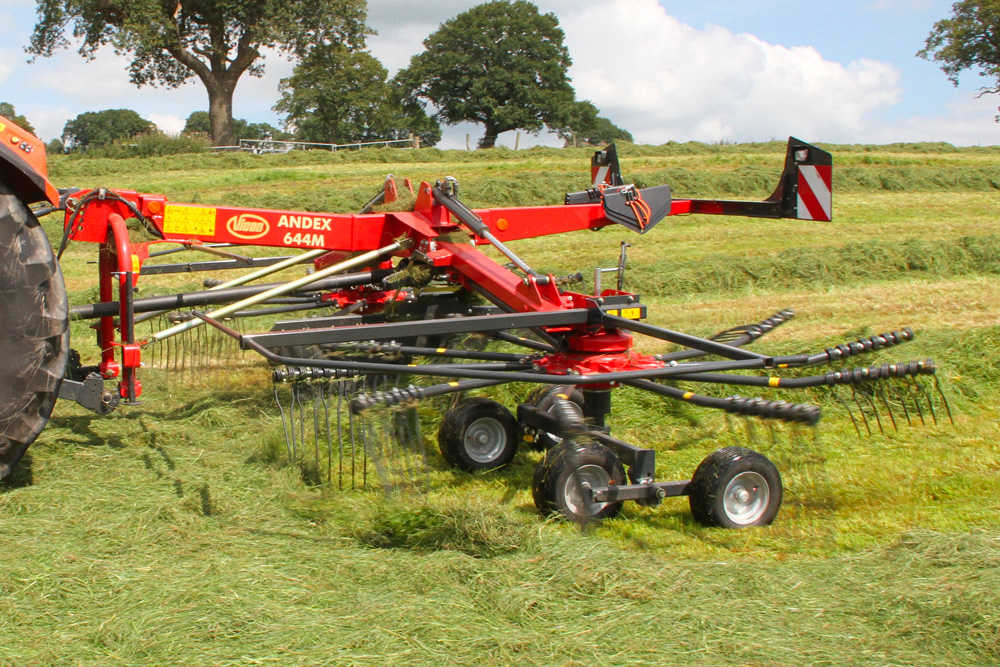 VICON : L'Andex 644 se décline en version portée ou traînée | FARM ...