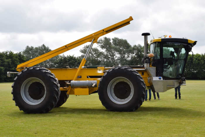 Lite Trac dévoile son nouveau porte-outils – FARM Connexion