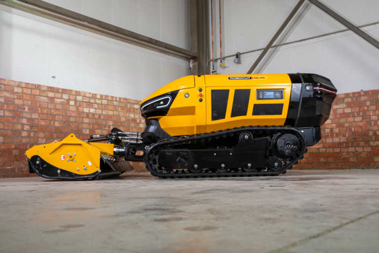 MCCONNEL RoboCut : Un design au service de la performance – FARM Connexion