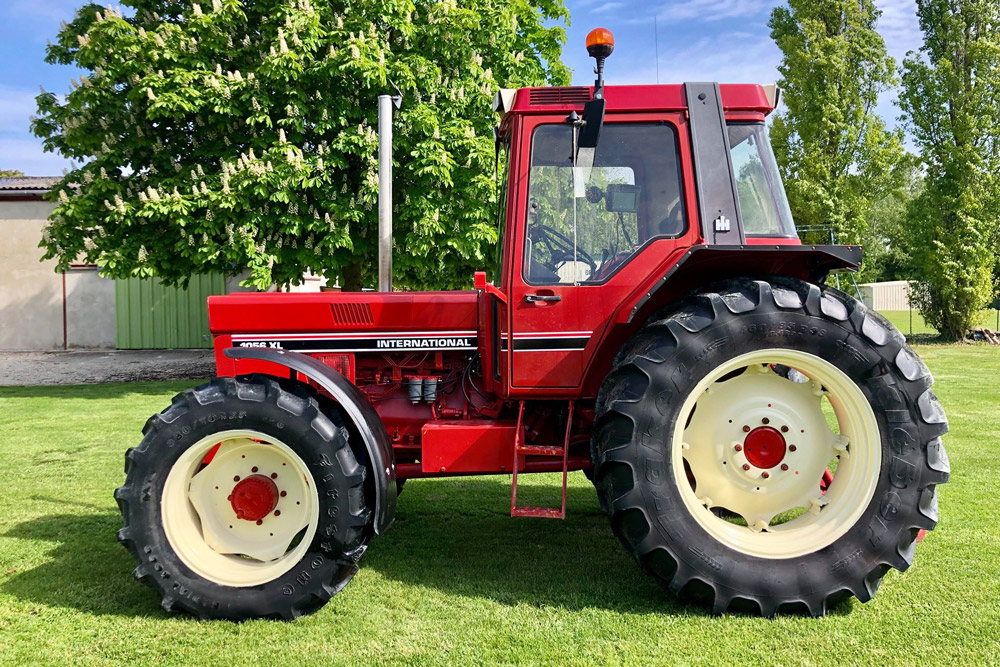 Les Tracteurs Des Lecteurs Un IH 1056 XL Enti rement R nov FARM Les Tracteurs Des Lecteurs Un IH 1056 XL Enti rement R nov FARM