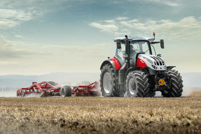 Steyr dévoile la deuxième génération du Terrus CVT – FARM Connexion