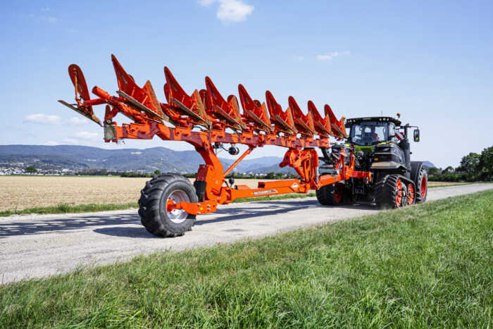 Kuhn Multi-Leader XT : Une charrue monoroue pour grosses puissances ...