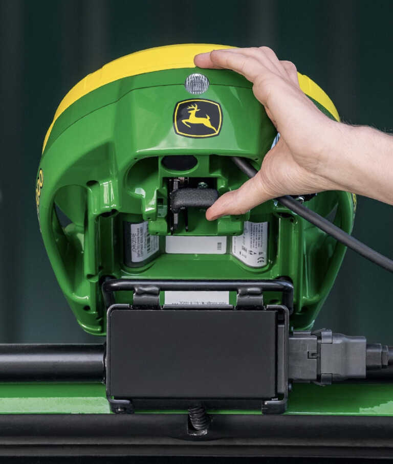 John Deere StarFire 7000 : Le récepteur RTK ready avec antivol ! – FARM ...