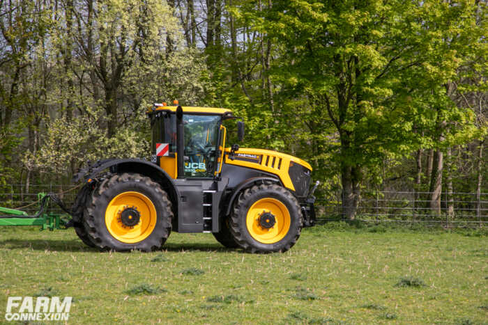 JCB Fastrac iCON : Désormais en phase avec son époque – FARM Connexion