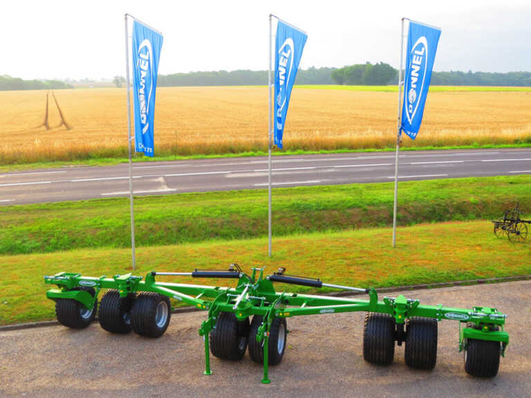 Bonnel lance son tasse avant Modulo en 8 mètres – FARM Connexion