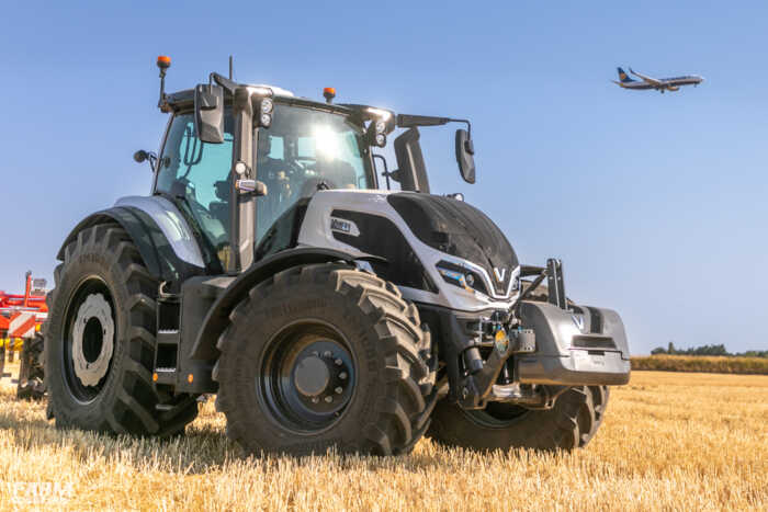 [VIDEO] J’ai testé le nouveau Valtra Q – FARM Connexion