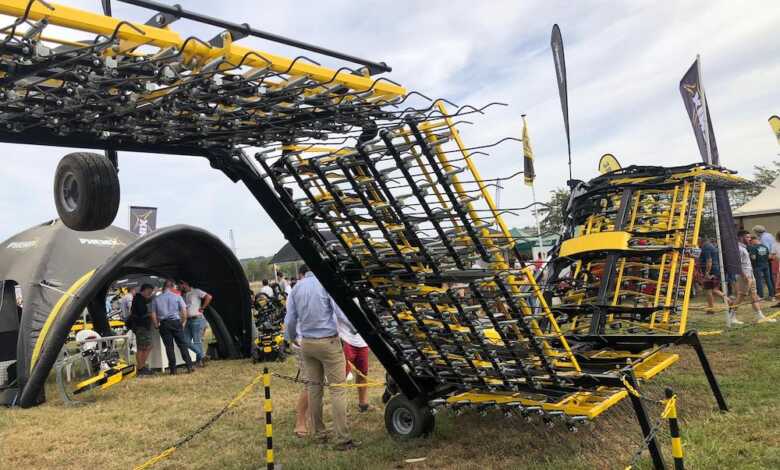 Phénix Agrosystem Arcadia : Une herse étrille Isobus – FARM Connexion
