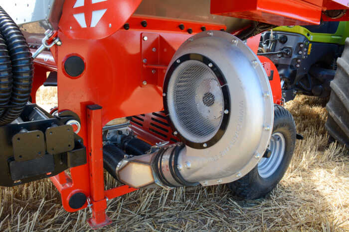 Gregoire Besson Epona / La solution de semis localisé et à la volée ...