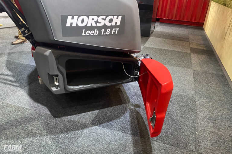 Horsch : Une cuve frontale pour les Leeb CS – FARM Connexion