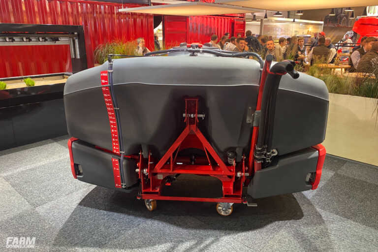 Horsch : Une cuve frontale pour les Leeb CS – FARM Connexion