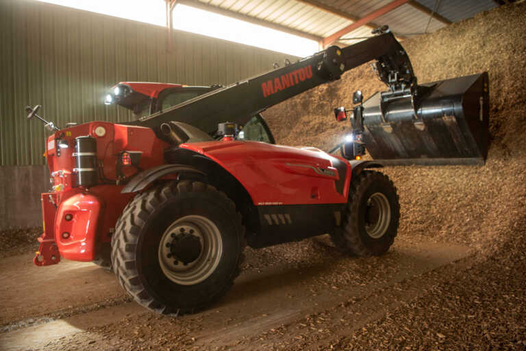 Eurotier : Un joystick pour diriger le nouveau Manitou MLT 850-145 V+ – FARM Connexion