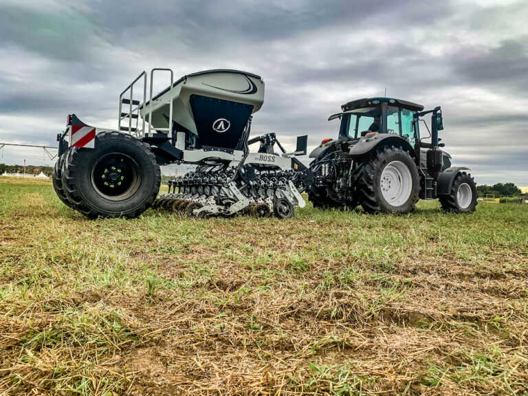 Agrisem : Deux éléments de semis pour les Boss – FARM Connexion