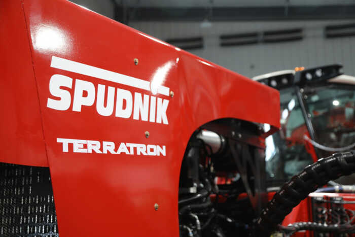 Spudnik s’offre l’arracheuse de tous les superlatifs – FARM Connexion