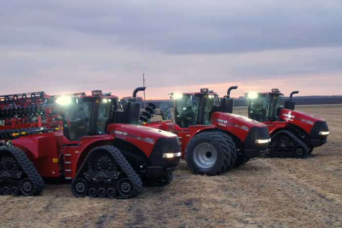 Case IH : 700 chevaux pour les nouveaux Steiger et Quadtrac – FARM ...