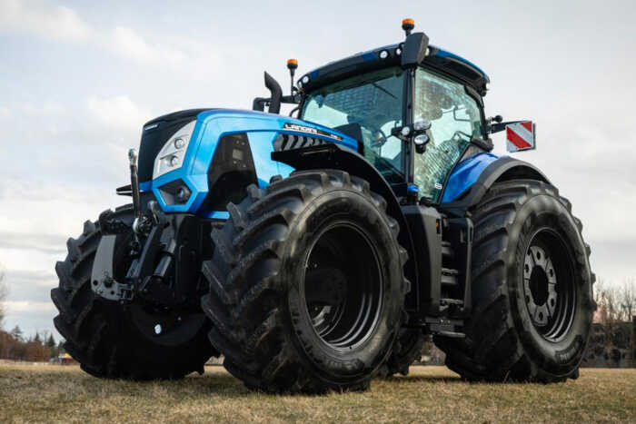 Landini série 8 : Le jumeau parfait – FARM Connexion