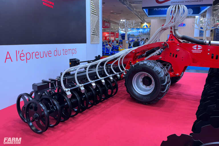 Helios Duo T80 : Gregoire Besson ameublit dans la ligne de semis – FARM ...