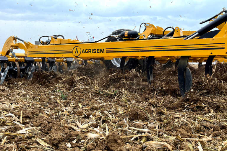 Agrisem : Le Smartplow en version traînée – FARM Connexion