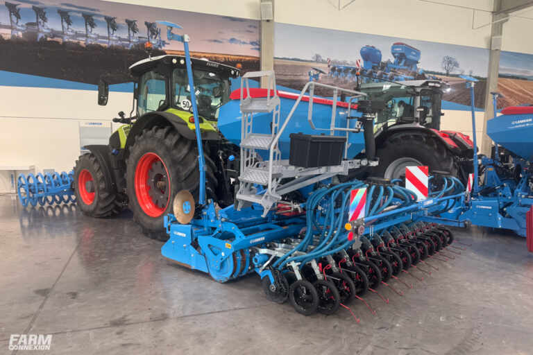 Solitair MR : Trois trémies pour le nouveau semoir Lemken – FARM Connexion