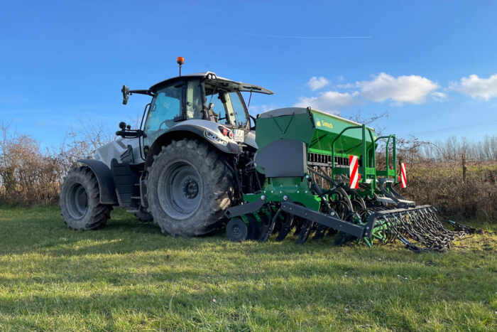 Simtech introduit un semoir mécanique de 3,5 mètres – FARM Connexion